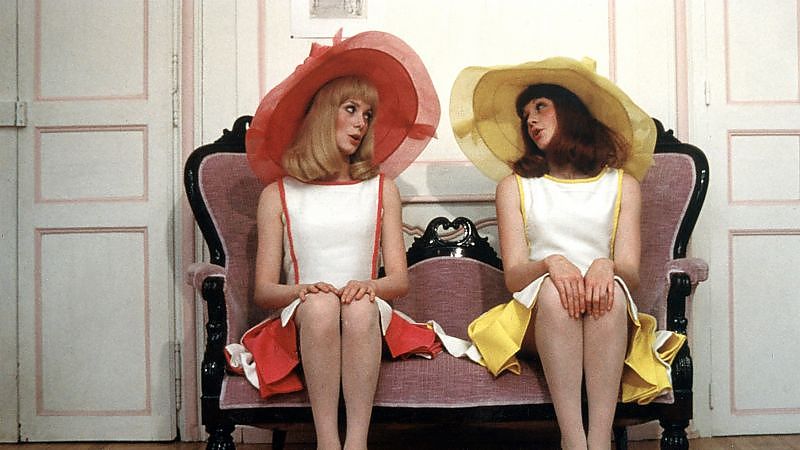 ARTHAUS Magazin: Tanzvergleich: Emma Stone vs. Catherine Deneuve